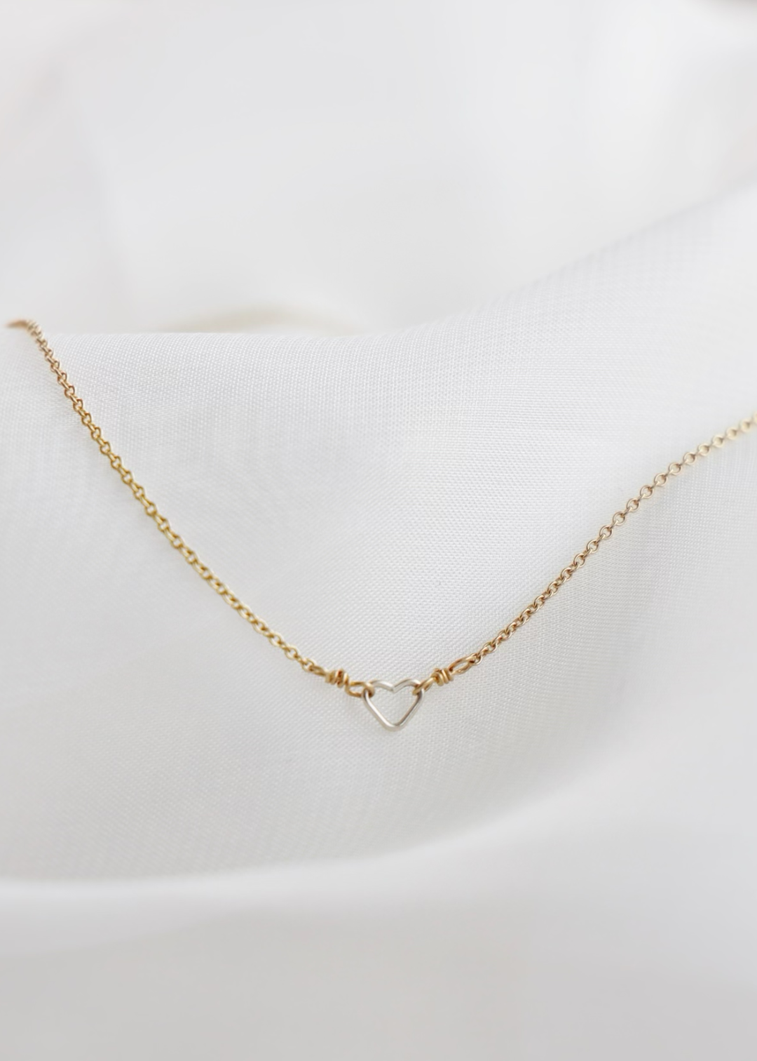 ITTY BITTY HEART NECKLACE – Honey + Ice